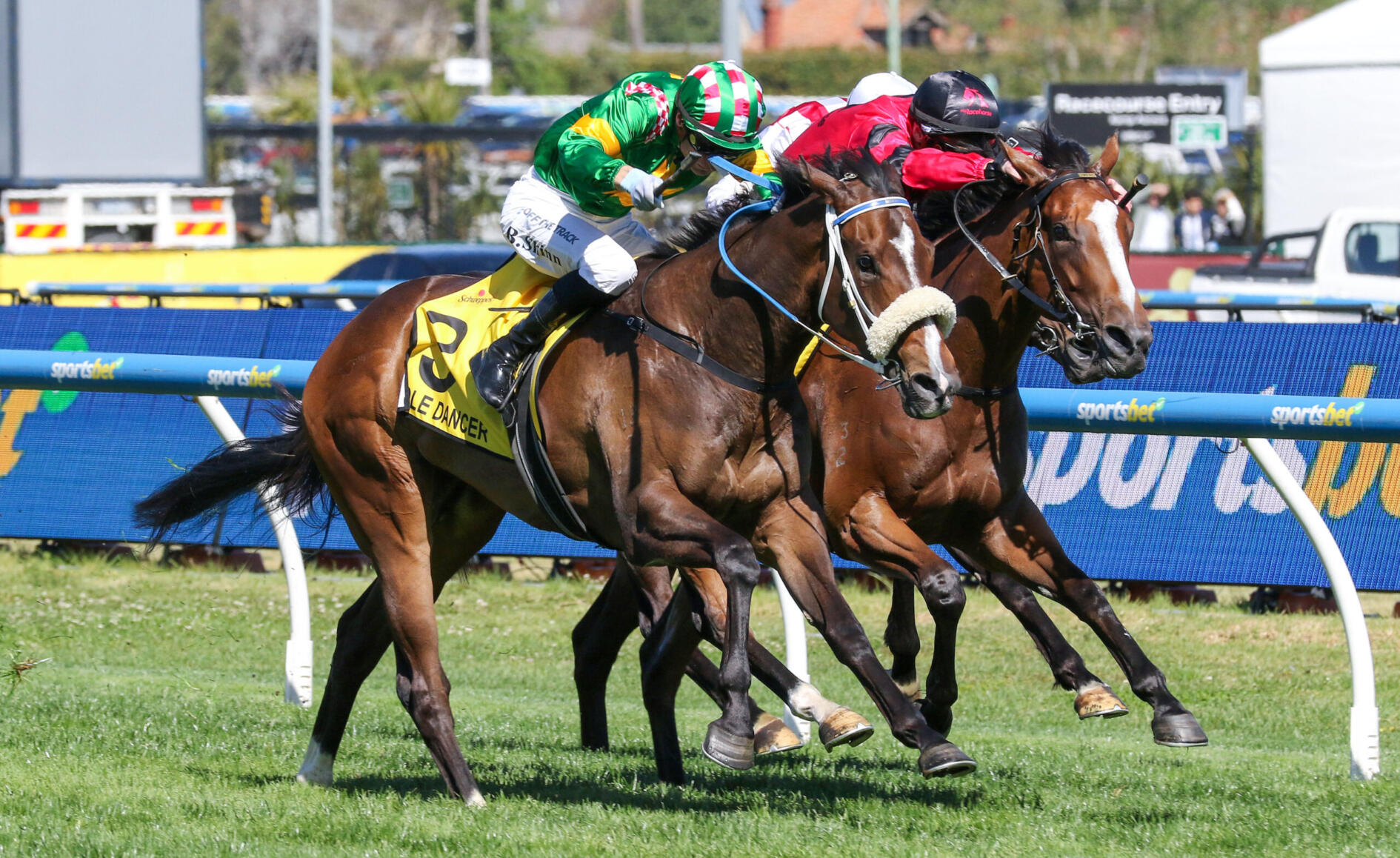 Ole Dancer denies Apocalyptic in G1 Thousand Guineas | RacingFans.com.au
